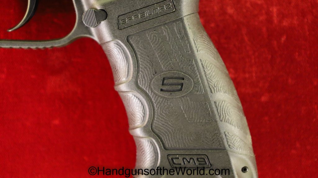 SAR USA CM9, 9mm, with Case - Handguns of the World