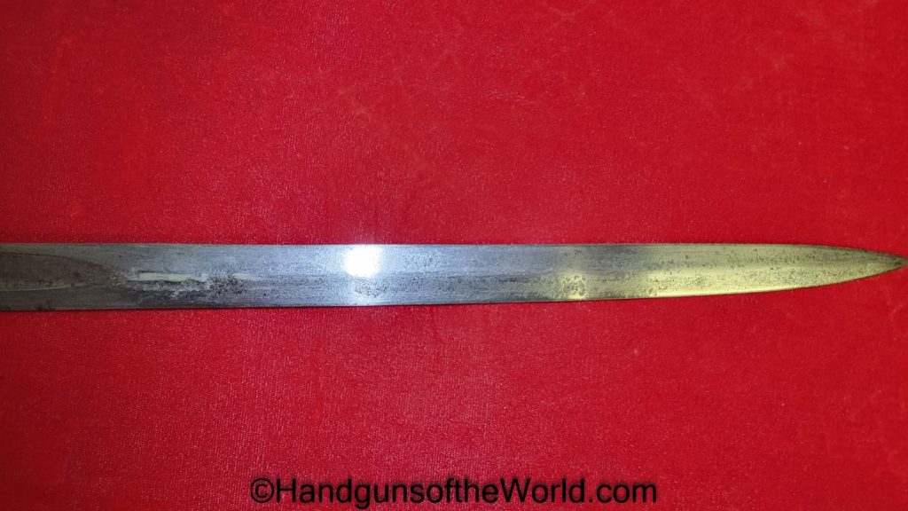 British Dragoon Guard Sword with Provenance - Handguns of the World
