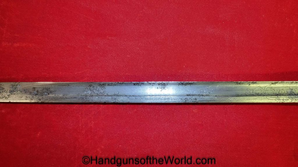 British Dragoon Guard Sword with Provenance - Handguns of the World