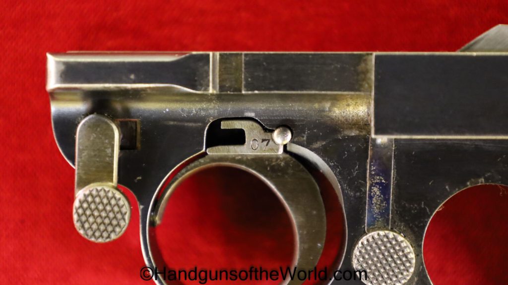 Luger DWM 1900 American Eagle, .30 caliber - Handguns of the World