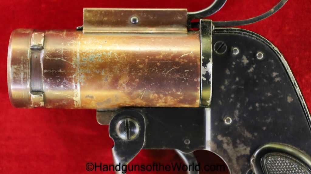 US M-8 Flare Pistol, 37mm with Aircraft Firing Mount - Handguns of the ...