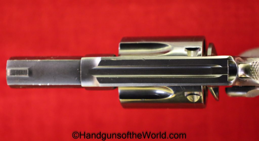 Taurus M905 Revolver, 9mm, Blue with Box - Handguns of the World