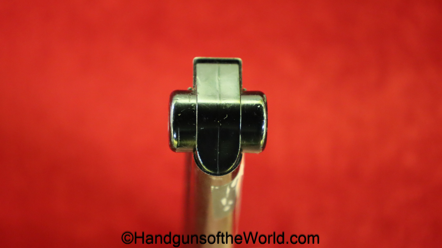 Luger P.08, 9mm/.30 caliber Dutch Magazine-Clip - Handguns of the World